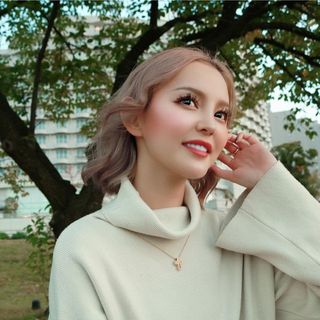 丘咲 エミリ｜Emiri Okazaki @emiri.okazaki_official в Инстаграм - Смотреть ...